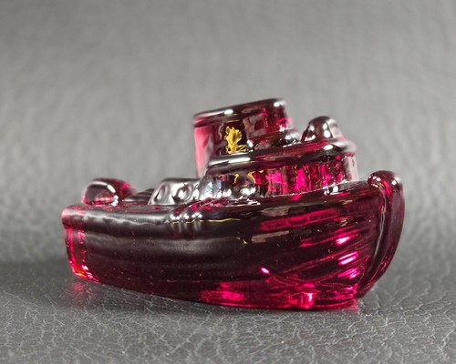 Boyd's Crystal Art Glass TEDDY the TUGBOAT #32 RUBY 5-19-87 Red ...