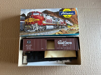 Athearn Trains HO Scale Kit 5053 ATSF GRAND CANYON 50’ BOXCAR SANTA FE ...