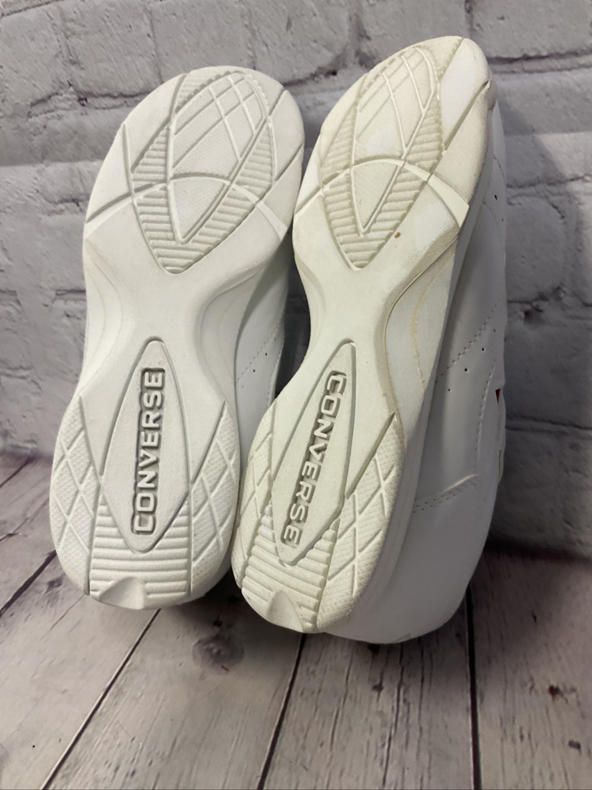 Converse Fervor Low Cheerleading Shoes Size 6.5 White Red New Other ...