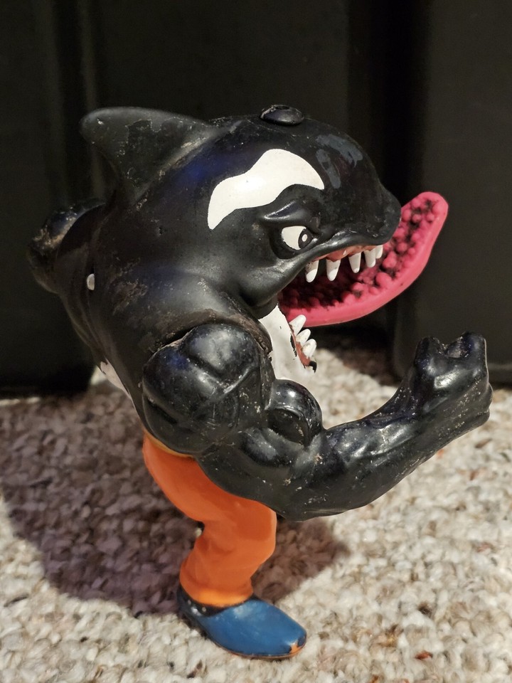 1995 Vintage STREET SHARKS Action Figure Orca Whale MOBY LICK Street ...