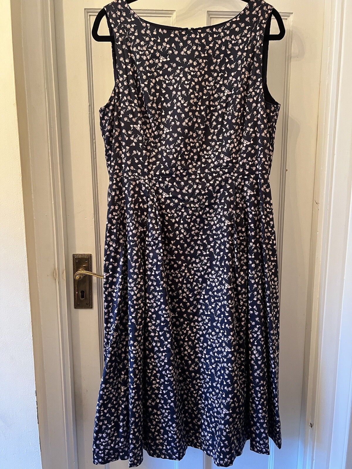 Laura Ashley Blue & Pink Floral Design Sleeveless Dre… - Gem