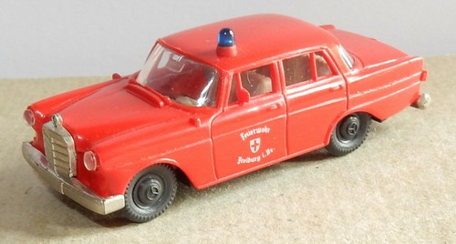 Micro BREKINA Ho 1/87 Mercedes Benz 190 Fire Engine Feuerwehr Fribourg ...