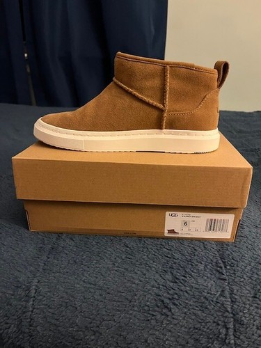 Ugg Alameda Mini Boot, Women's size 6. New in box. | eBay