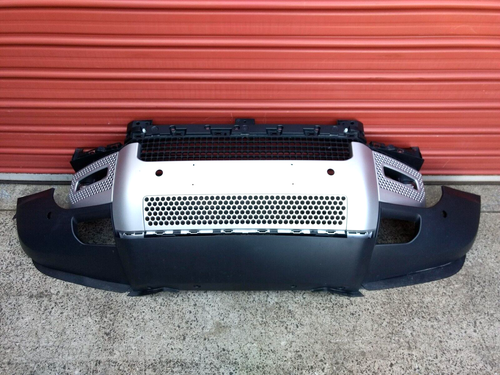 GENUINE 2022 LAND ROVER DEFENDER 110 FRONT BUMPER BAR PLASTIC COVER ...