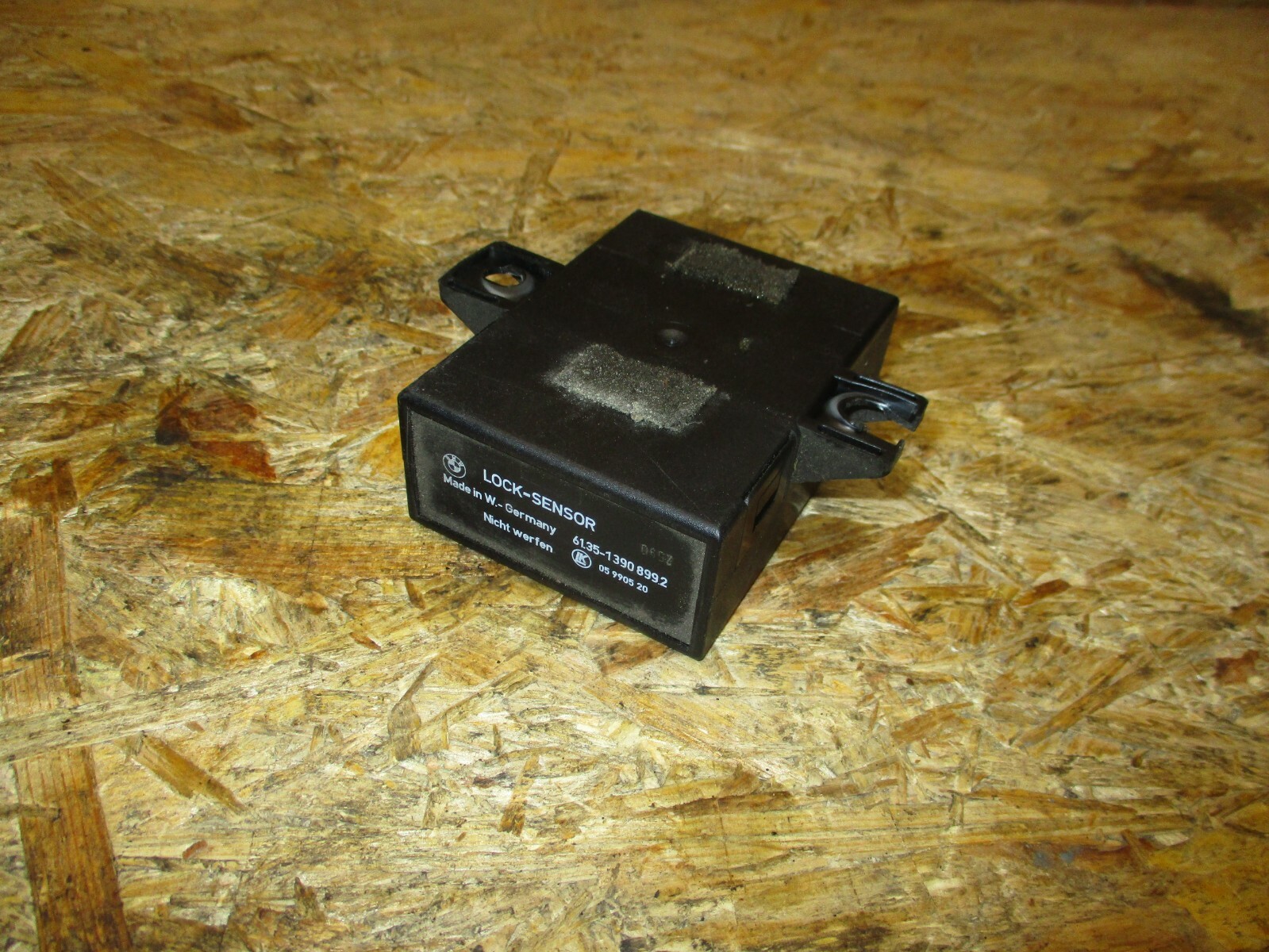 BMW E32 750i 750iL Lock-Sensor 1390899 Steuergerät Lock Sensor | eBay