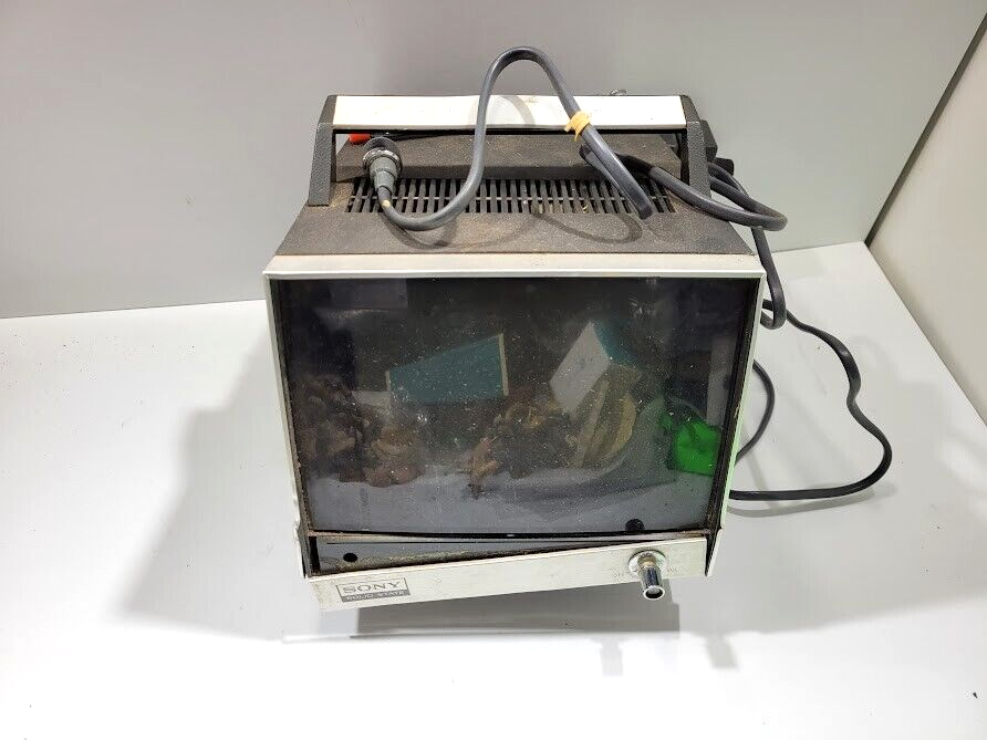 Vintage Sony Portable Television TV-720U Solid State 1968 NOT WORKING ...