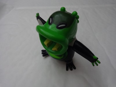 BANDAI 10CM ORIGINAL BEN 10 ALIEN FORCE UPCHUCK DEFENDER ACTION FIGURE ...