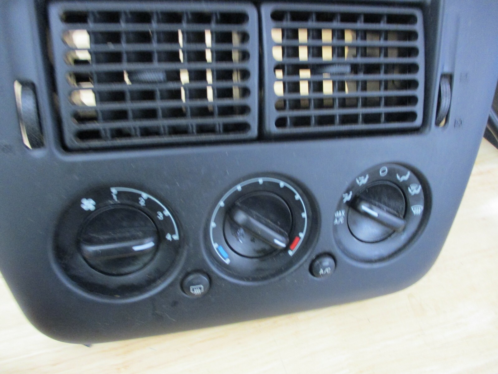 02-05 Ford Explorer AC Heater Climate Temp Control Unit Bezel Vents ...