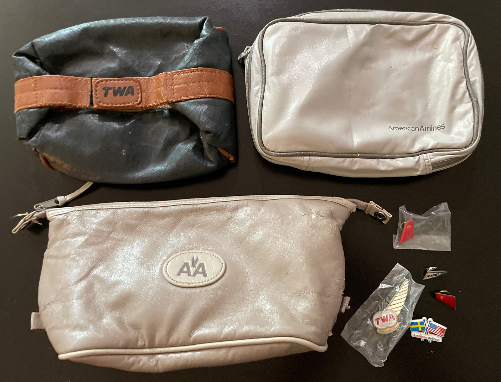 3 Vintage First Class Travel Kit Bags American Airlines TWA Plus 5 Pins ...