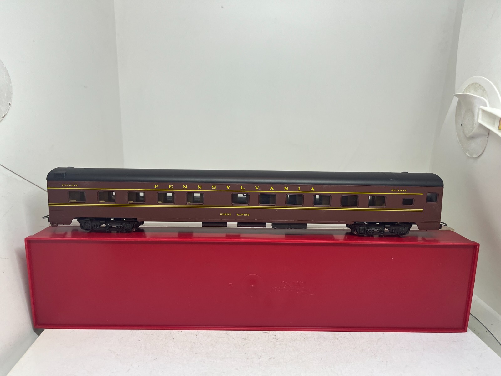 Rivarossi HO Gauge 2744 Pennsylvania Pullman Car 'Huron Rapids' Maroon ...