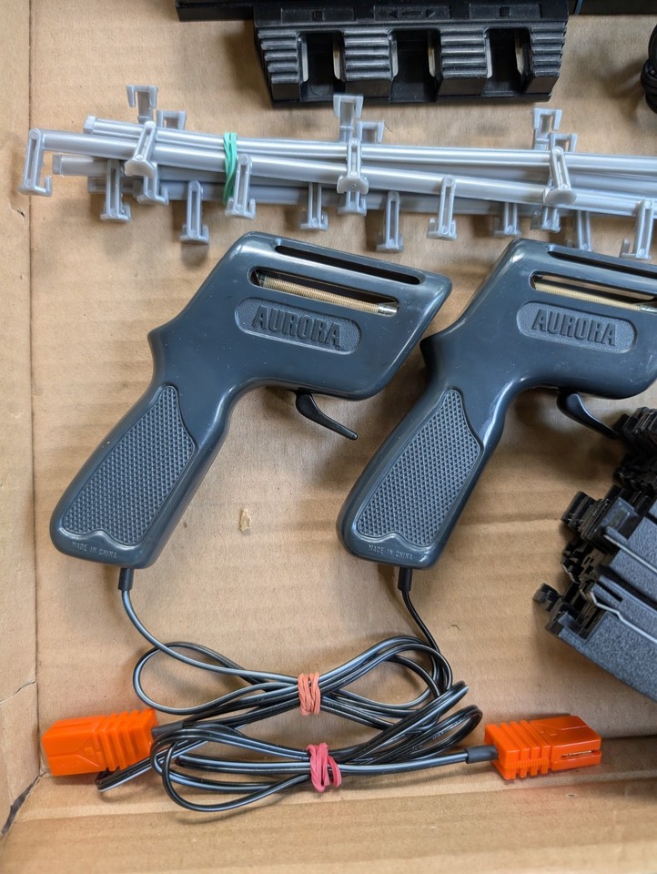 Tomy AFX Super Coupes HO 1/64 Slot Car Set. No GT40/Chaparral cars ...