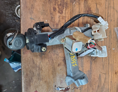 1996 2002 Toyota 4Runner Ignition Switch Cylinder W/Lock Key | eBay