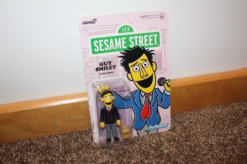 NEW Super7 Sesame Street GUY SMILEY wave 2 reaction NEW & UNPUNCHED | eBay