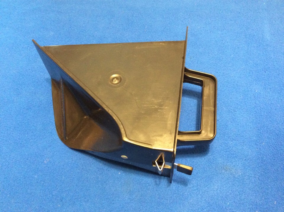 Toro # 77-0500 Discharge Plug Assembly * OEM Toro Replacement Part ...