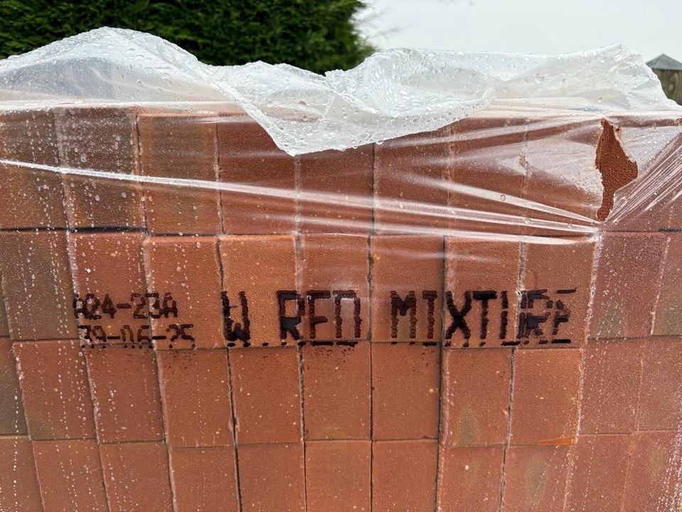 Ibstock Hardwicke Welbeck Red Mixture Facing Bricks 475 per pack | eBay UK