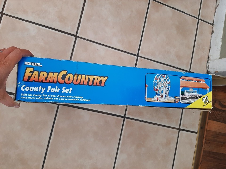 Vintage 1996 ERTL Farm Country County Fair Set Complete Sealed 4443 ...