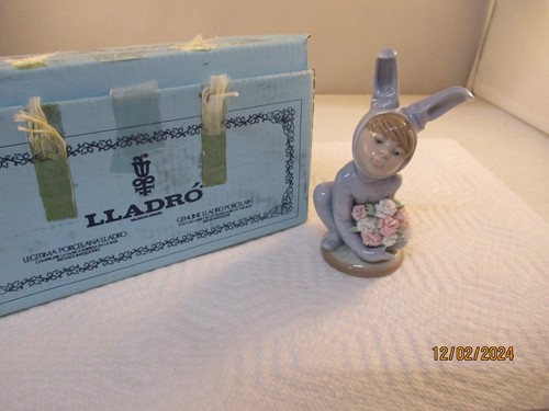 LLADRO 1508 "In The Meadow" 1986 Bunny Rabbit Boy w/ Flowers not ...