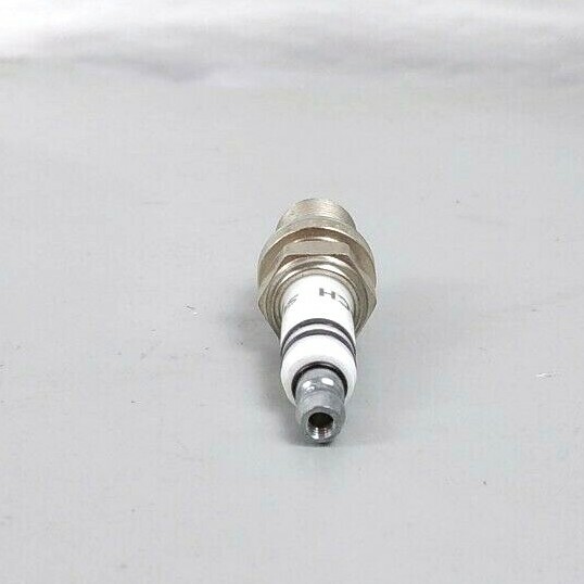 Spark Plug PLATNIUM BOSCH FR8DPP33+ 7422 | eBay
