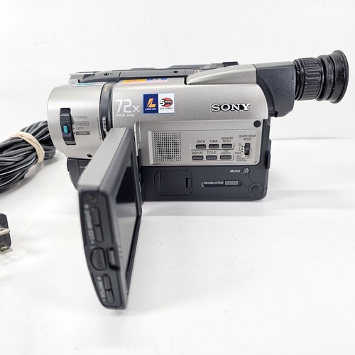 Sony CCD-TRV85 Stereo HI8 8mm Video8 Camcorder VCR Player Video ...