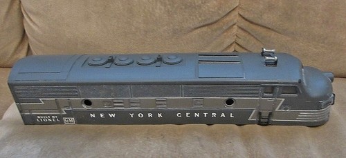 LIONEL #2344 NEW YORK CENTRAL F3 A UNIT BODY,W/# BOARDS ETC ,NICE | eBay