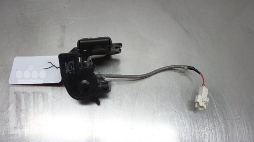 TAILGATE LOCK Toyota Corolla Verso (E12) MPV 1.6 16V VVT-i (3ZZFE) 2002 ...