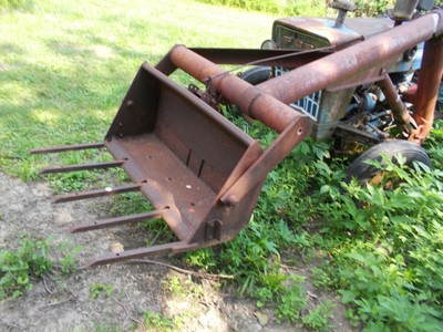 Combines - Ford Loader