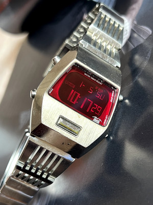 vintage Aka Alba W670 4000 red LED Darth vader rare limited run seiko ...