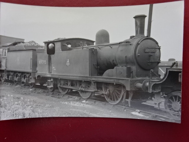 PHOTO LNER EX NER CLASS N8 LOCO NO 69395 AT BLAYDON 7/52 | eBay UK