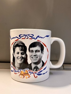 HRH PRINCE ANDREW AND SARAH FERGUSON 1986 ROYAL WEDDING MUG BRITISH ...