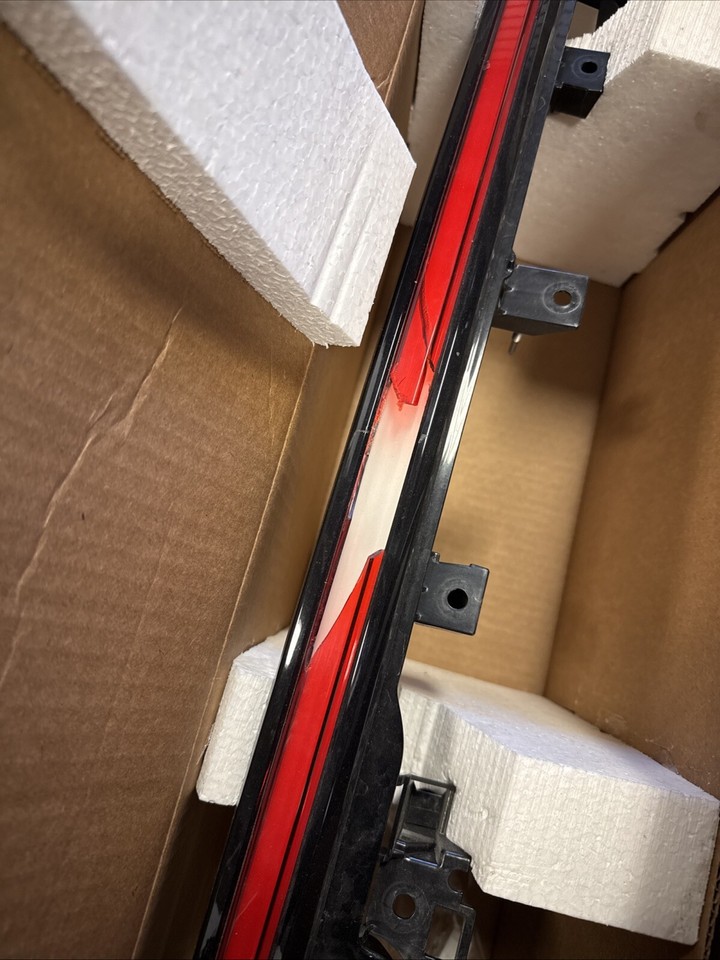 2022 2023 2024 Lexus Nx250 Nx350 Nx450 Center Taillight Used Oem 81580 ...