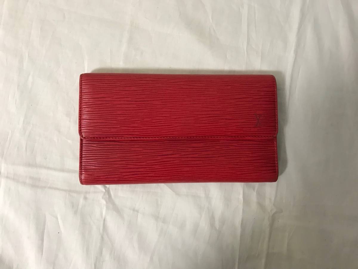 Louis Vuitton LV Epi International Tri Fold Long Wall… - Gem