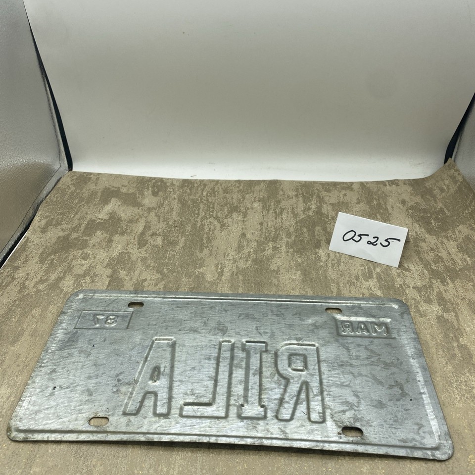 Vintage Texas License Plate 1987 Plate Reads “RILA” Blue & White Wall ...
