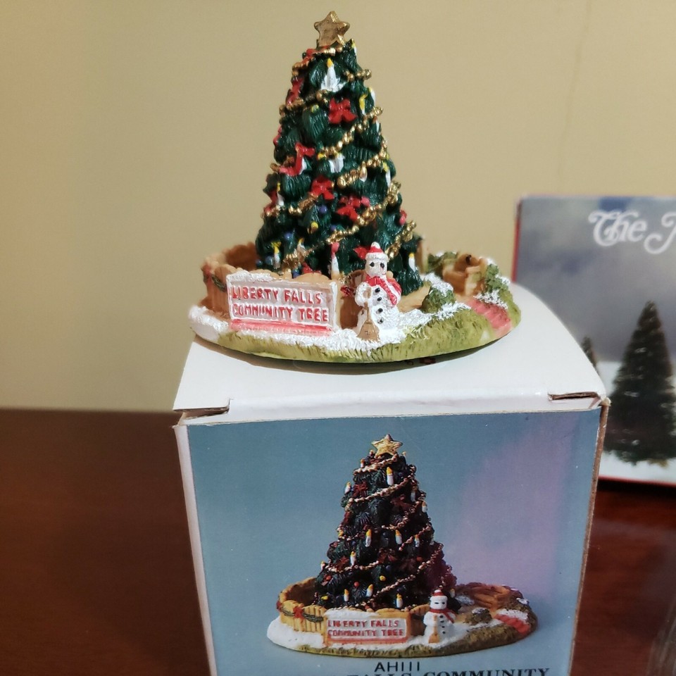 Liberty Falls The Americana Collection Community Christmas Tree & 6 ...
