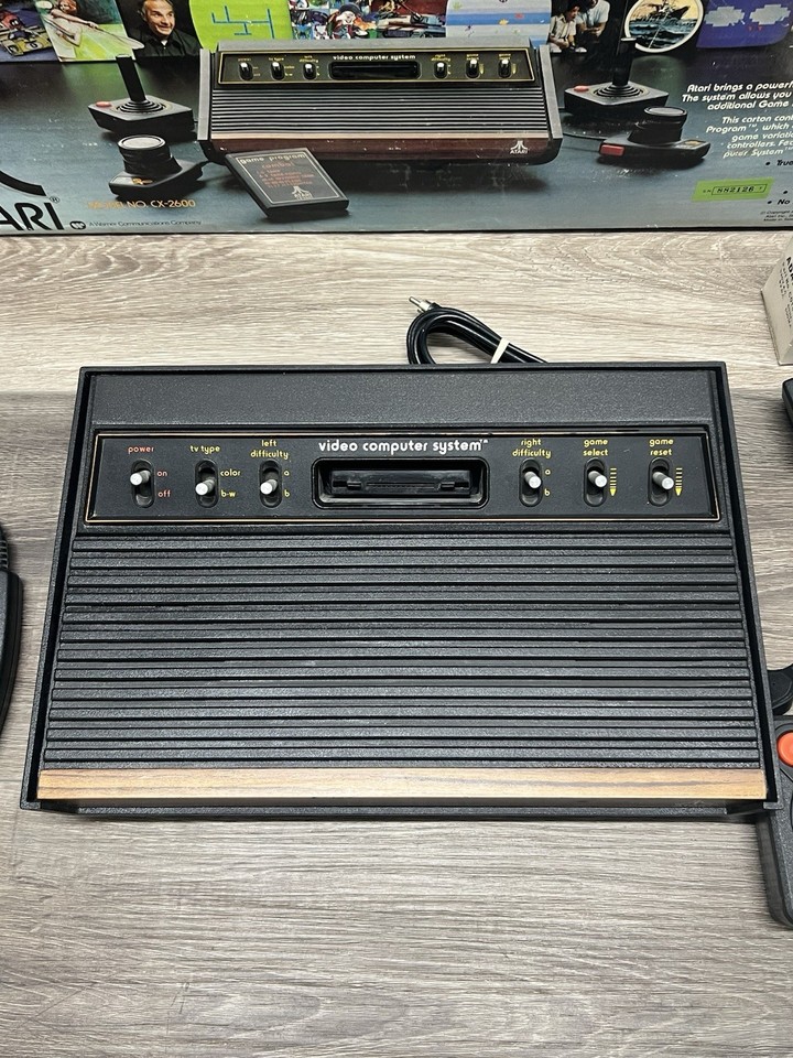 Vintage Atari 2600 Video Computer System Console CX-2600 Box 2 ...