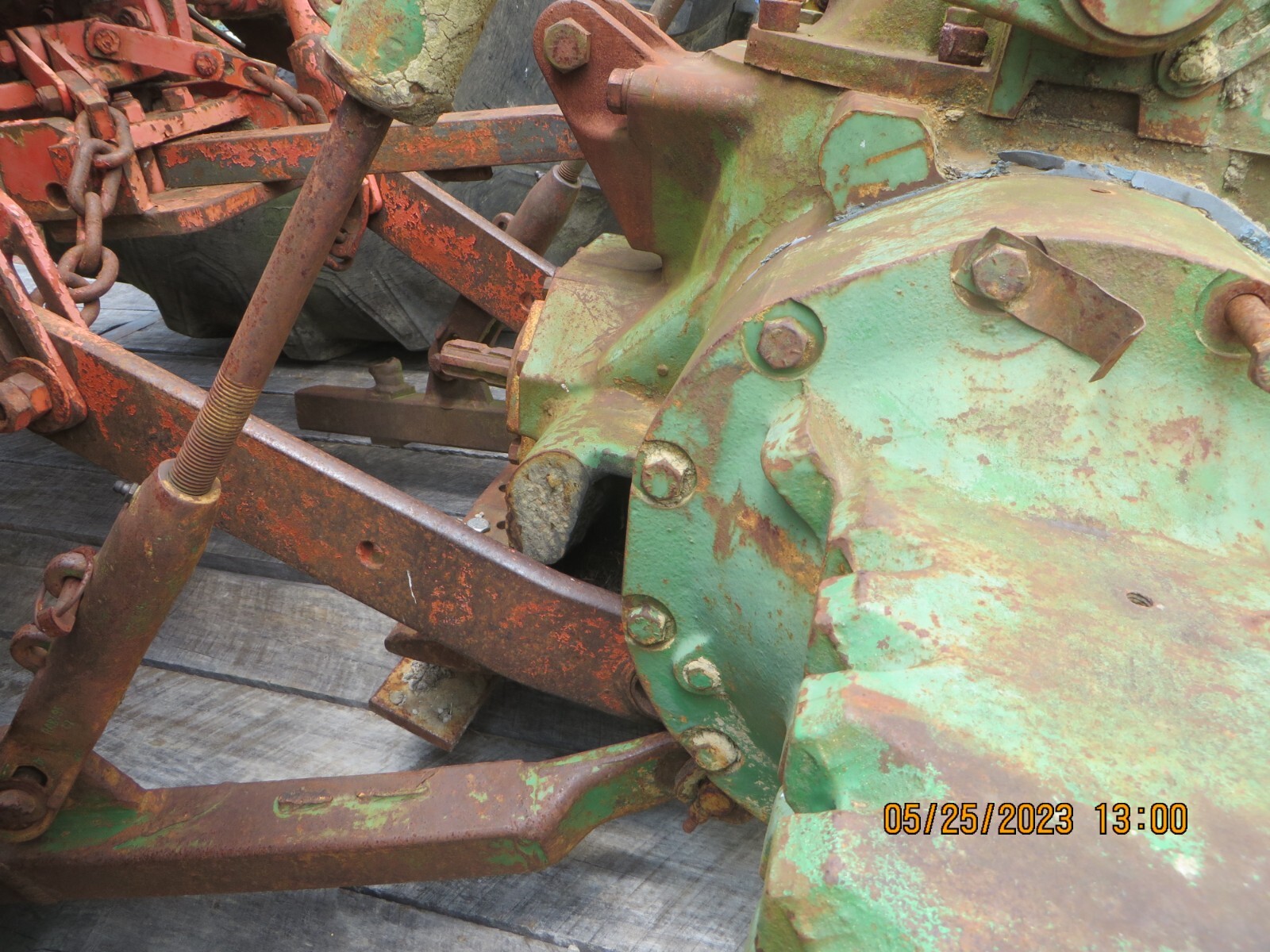 JOHN DEERE 2640 TRACTOR REAR END, TRANS, LIFTTOP,PTO,1 FENDER ETC | eBay