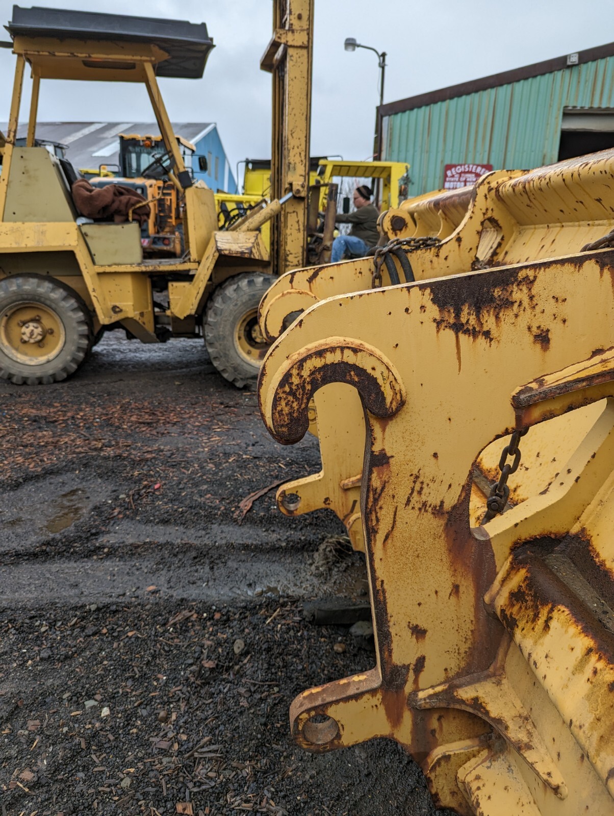JRB 418 Clam Bucket 4in 1 John Deere 644 2.5 Yard | eBay