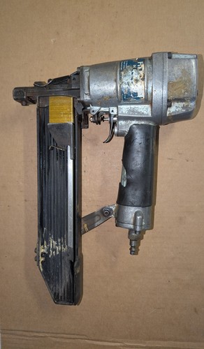 Hitachi N5008AC2 7/16" Pneumatic Stapler Nail Gun Made In Japan | eBay