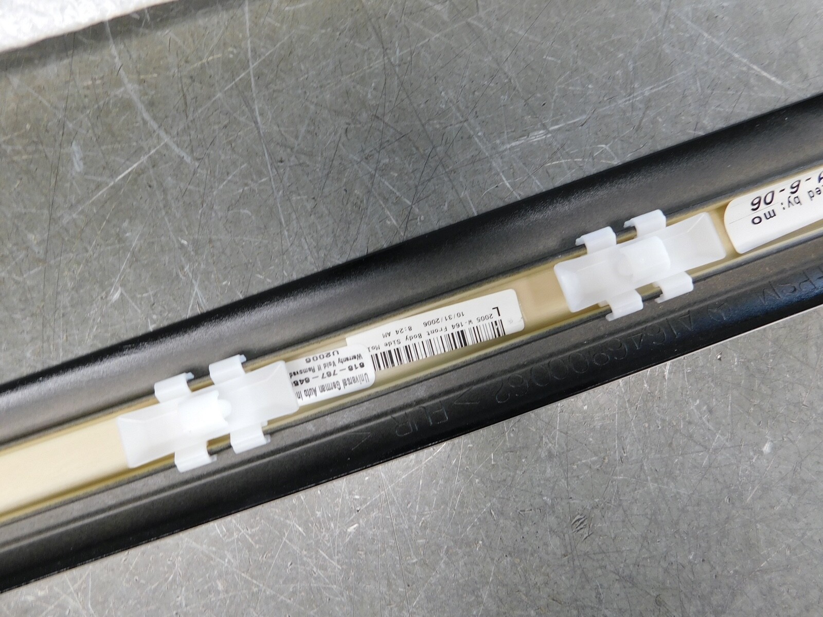 164 ML350 ML500 BODY SIDE MOLDING 1646905162 NEW LEFT FRONT - BLACK | eBay