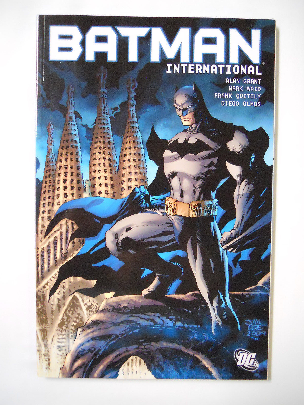 DC Comics Batman: International (2010)-TPB-Trade Paperback | eBay