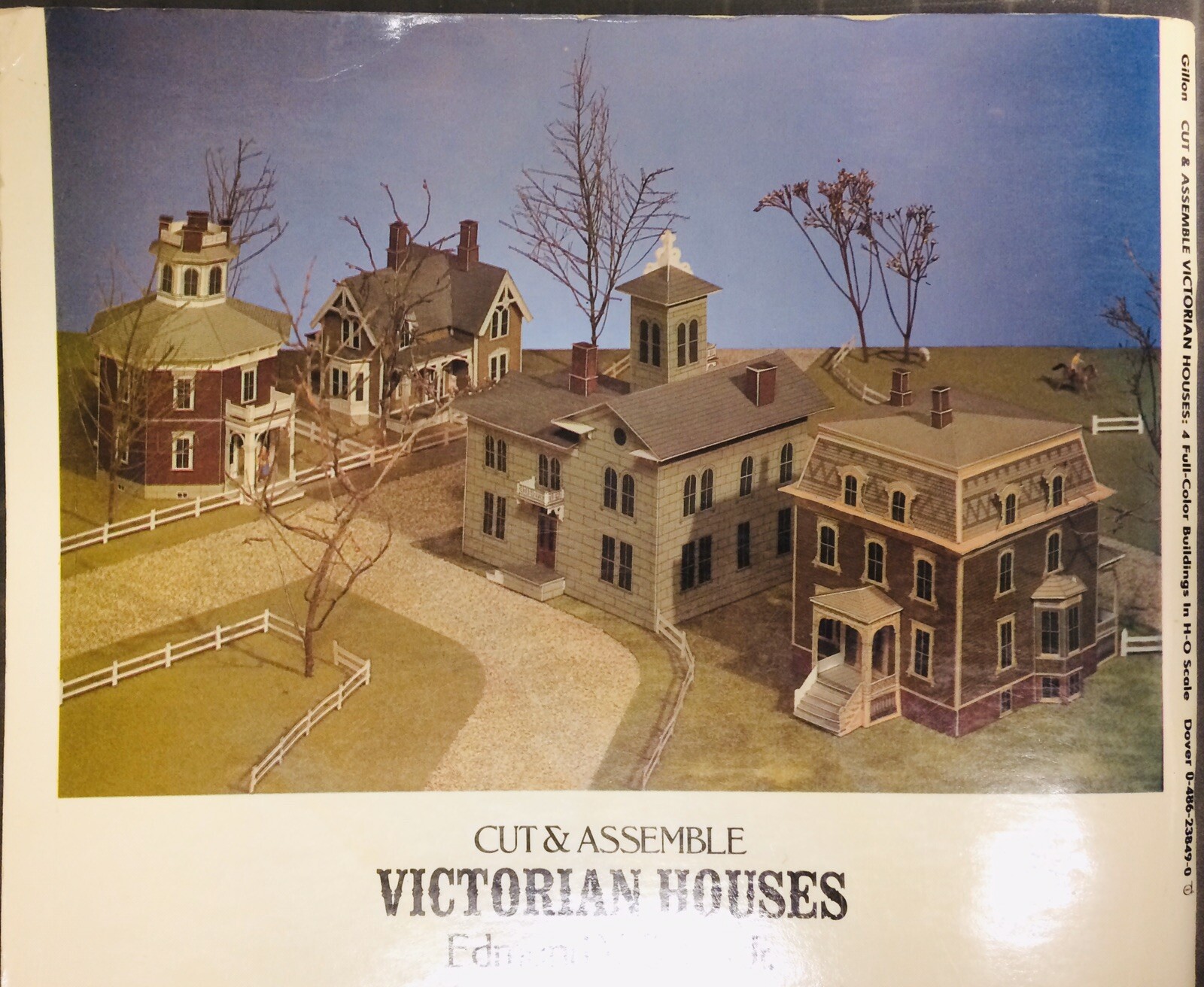 4 Victorian Houses Ready To Assemble, 4 Full-Color Buildings H-O Scale ...