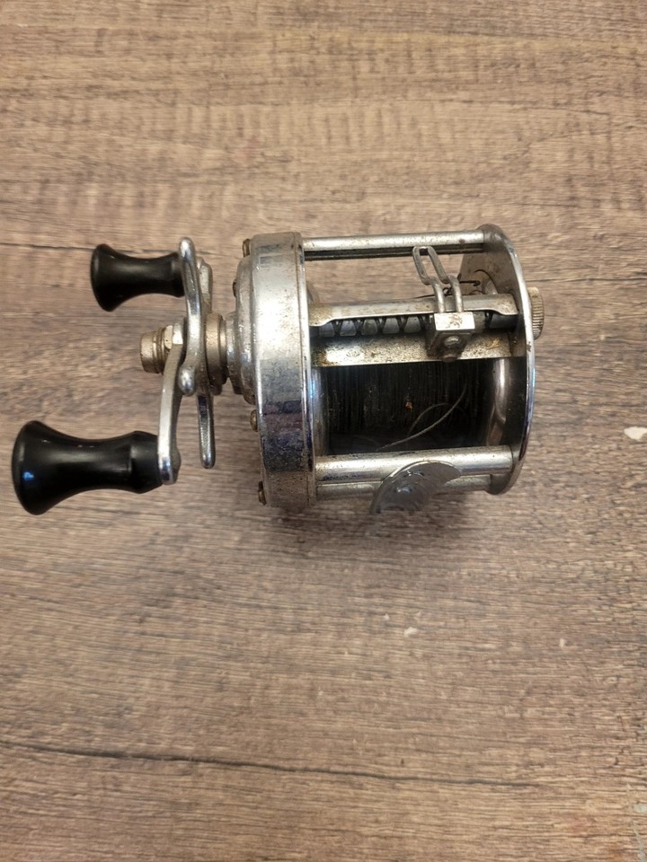 Vintage Shakespeare Service 1944 Model GE Casting Fishing Reel Working ...