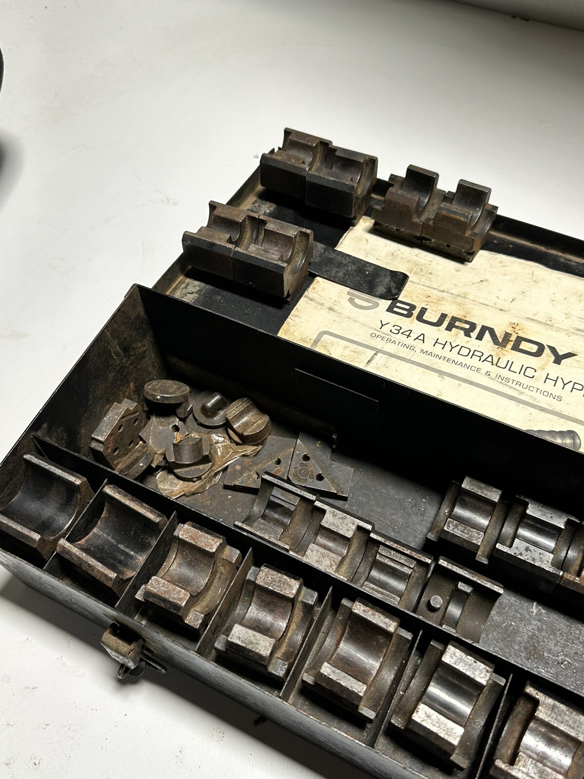 Burndy Y34A HYPRESS Dies And Case Assorted Sizes | eBay