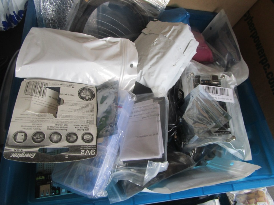 HUGE LOT OF MISC COMPUTER PARTS,BOARDS,WIRING,ETC GOLD, PALLADIUM ...