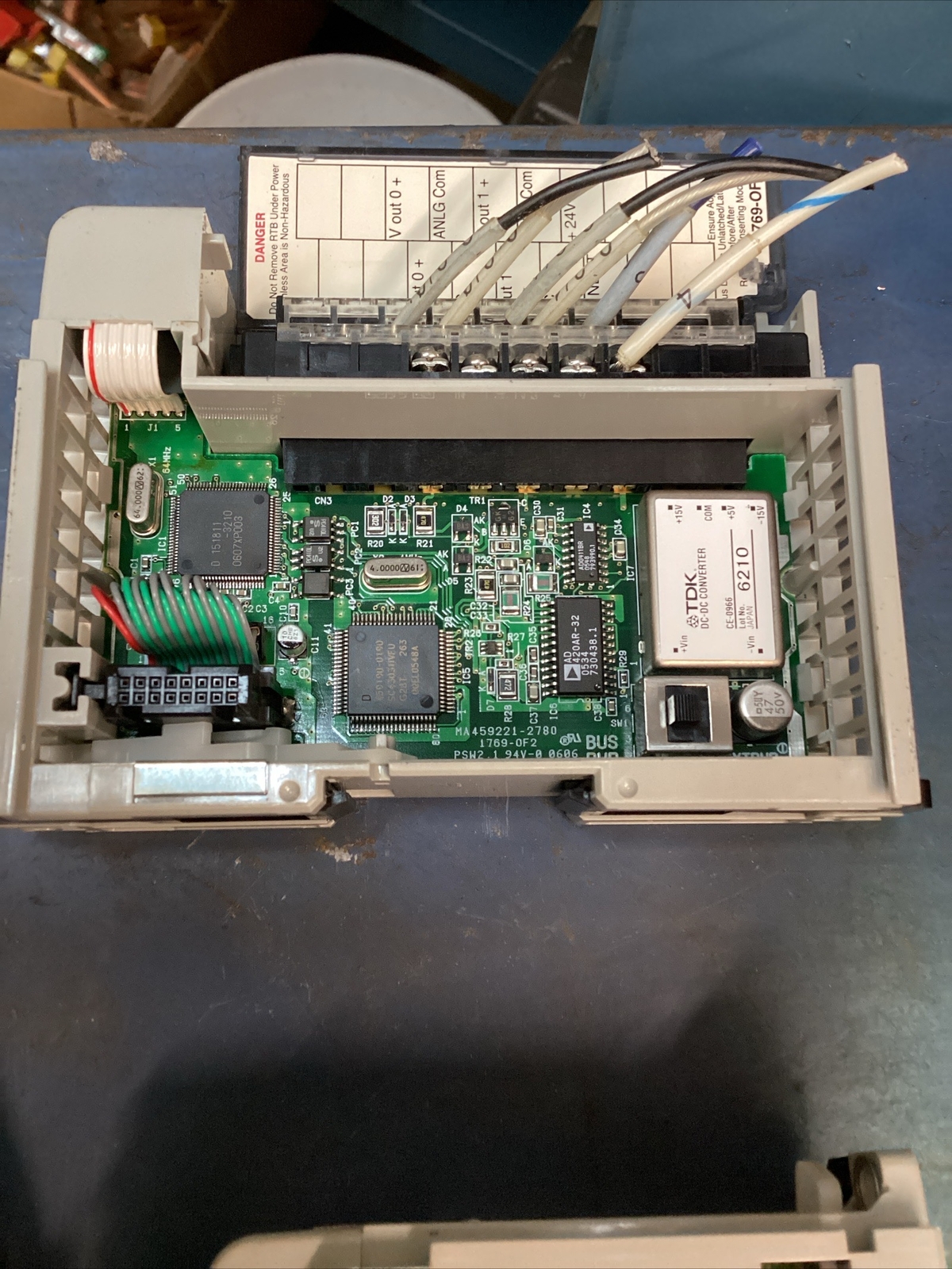 Allen Bradley 1769-OF2 SER. B, REV. 1/Compact I/O 2 Channel Analog ...