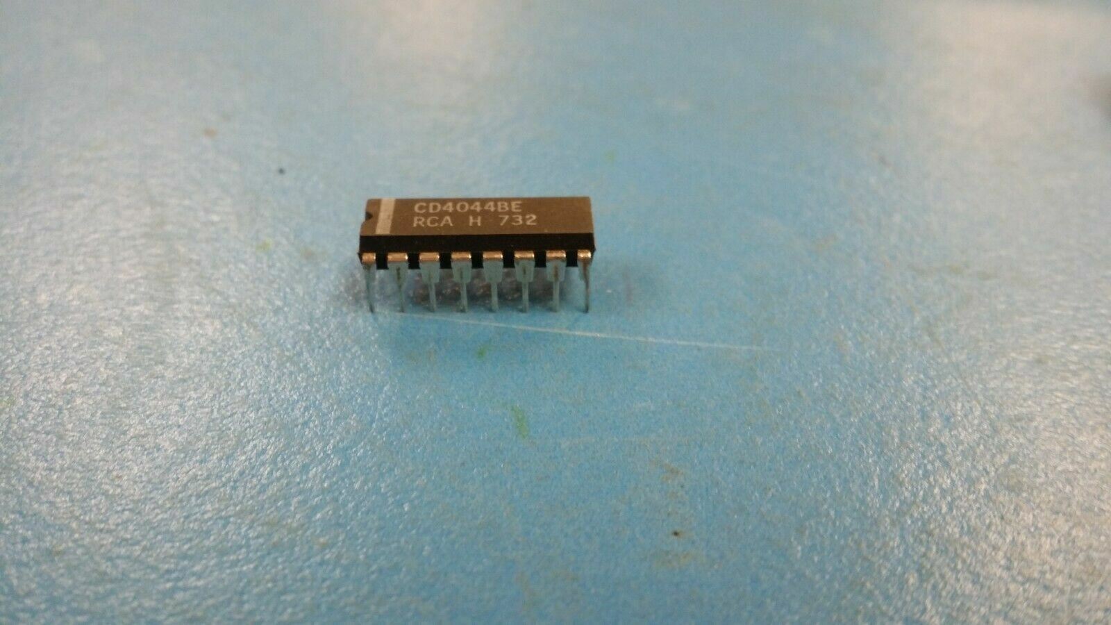 (1pcs) MC4044P / CD4044BE PHASE/FREQUENCY DETECTOR, 14 Pin, Plastic ...