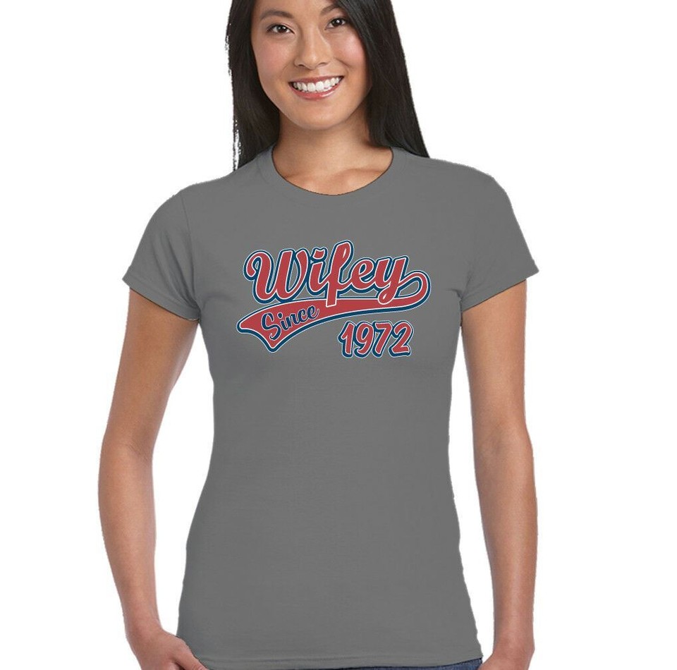 Wifey Since 1972 T-Shirt Damen Lustiges Hochzeitstag Frau Valentinstag ...