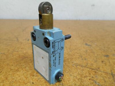 Telemecanique XCM-A103 Limit Switch Roller Plunger Used With Warranty ...