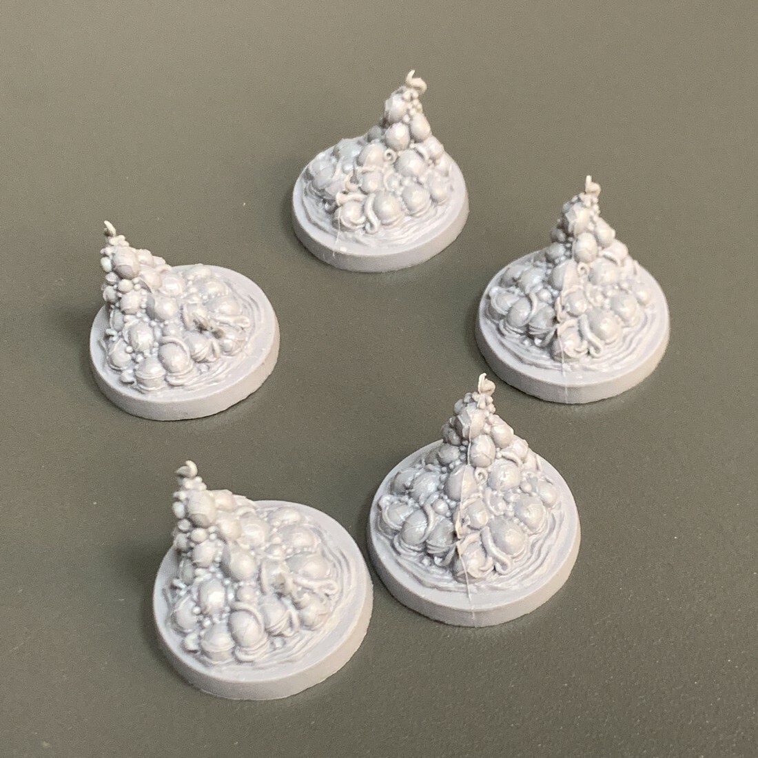 Lot Alpha Worm Crawler Cultist Zombies Mech Miniatues Alone Board Game ...