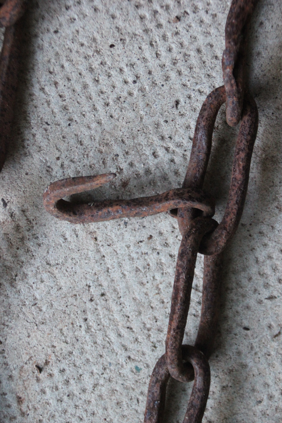 Ancienne grande chaîne en fer forgé avec anneau et crochets. | eBay