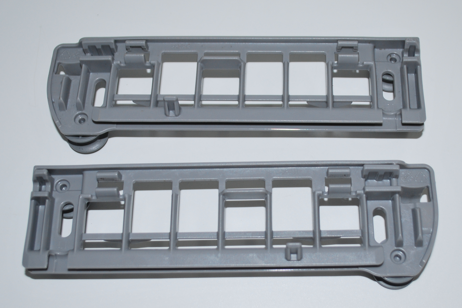 00625710 NEW Bosch Dishwasher 3rd Row Cutlery Rack Holders (Left ...